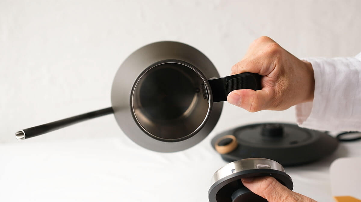 エペイオスドリップケトルをレビュー！軽くて注ぎやすい！ | every coffee