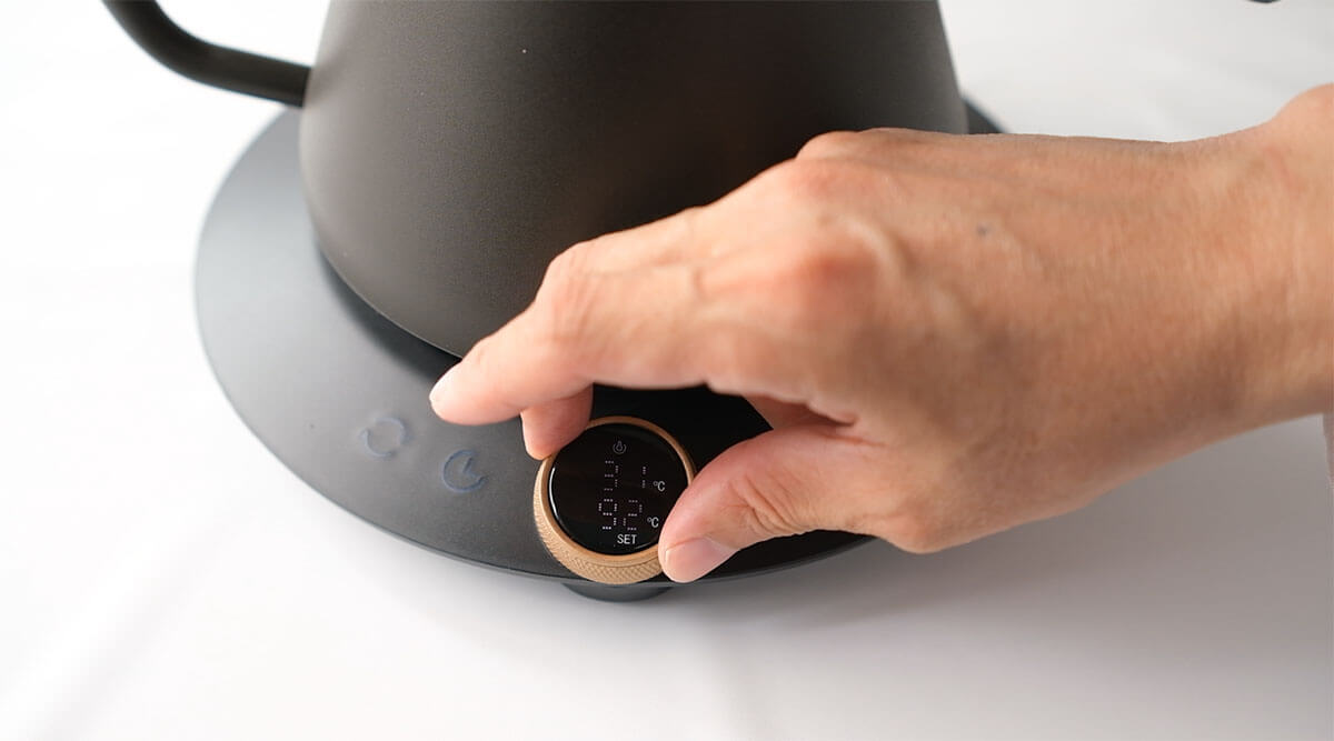 エペイオスドリップケトルをレビュー！軽くて注ぎやすい！ | every coffee